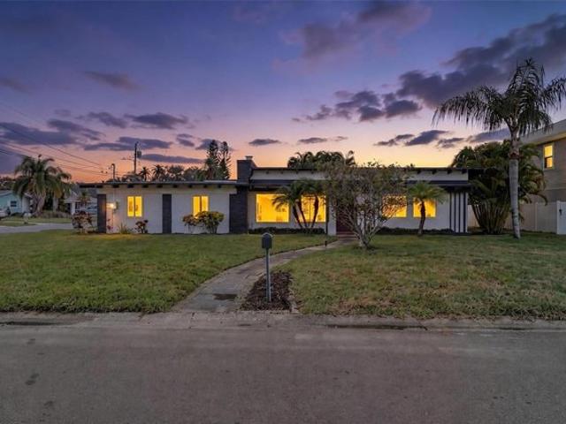 63 Palm Blvd, Dunedin, FL 34698