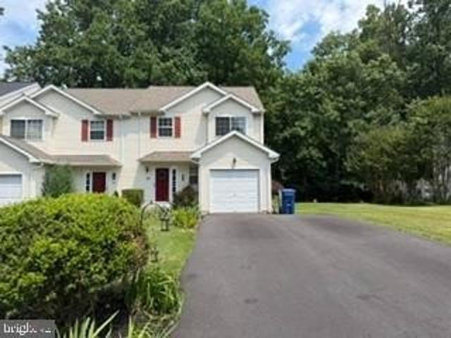 63 Pinckney Dr, Coatesville, PA 19320