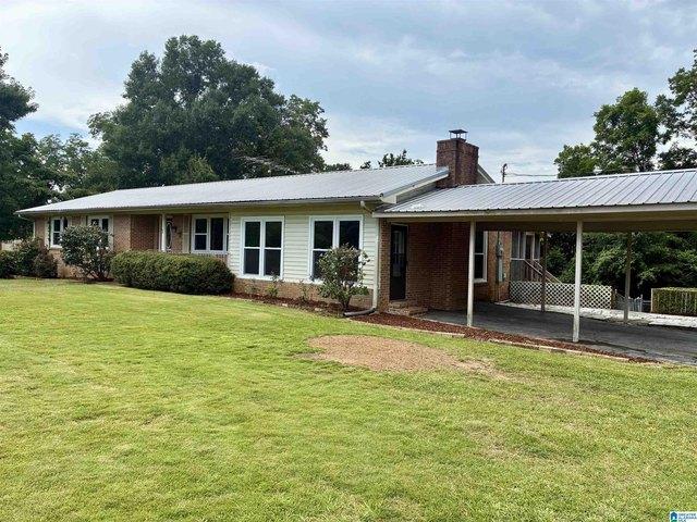 63 Pine St, Thorsby, AL 35171