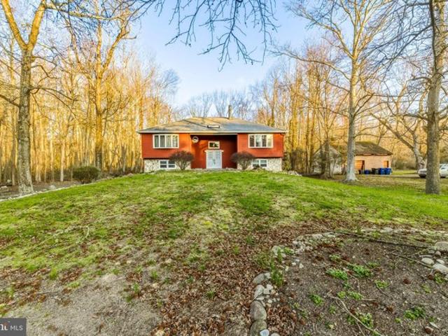 63 Skeet Rd, Medford, NJ 08055