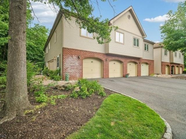 63 Sunrise Dr, Hanover Twp, NJ 07981