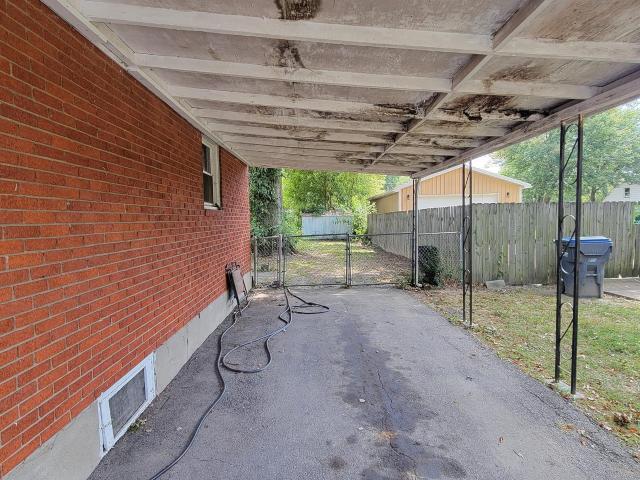 6004 Noah Dr