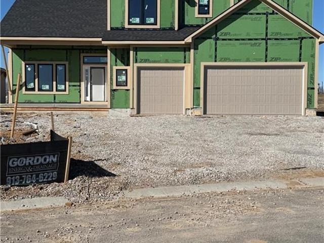 6004 Apache Drive, Shawnee, US, KS