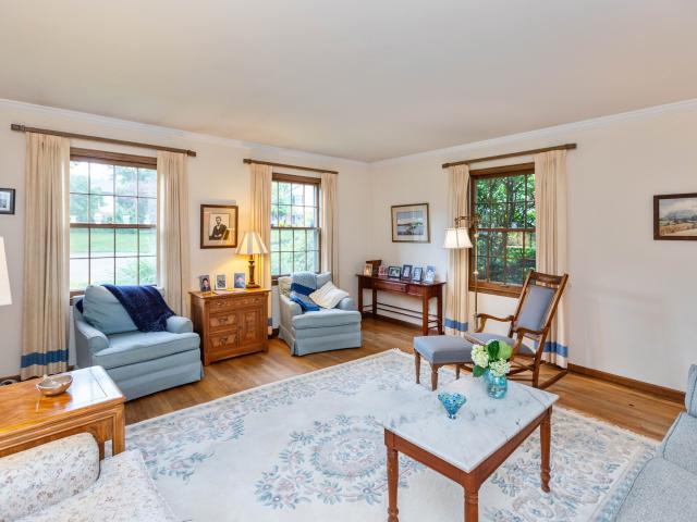 6004 Buckskin Circle