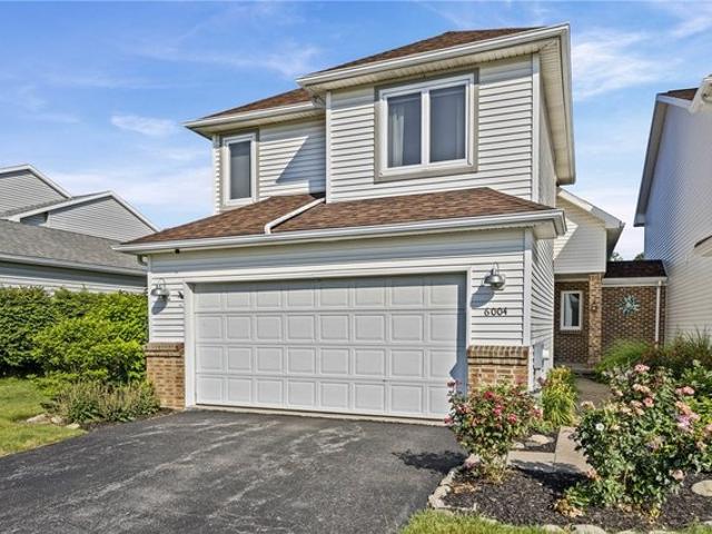 6004 Calm Lake Dr, Farmington, NY 14425