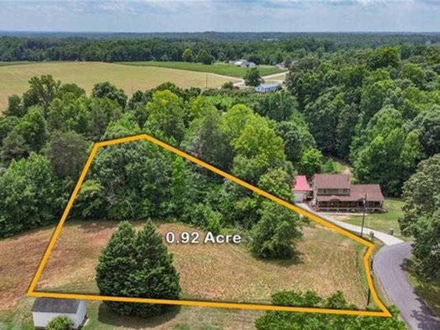 6004 Greenvalley Rd, Kernersville, NC 27284