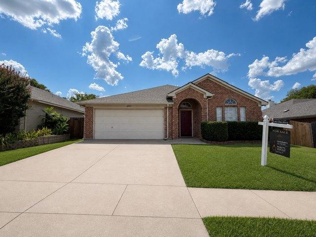 6004 Summerfield Dr, Arlington, TX 76018
