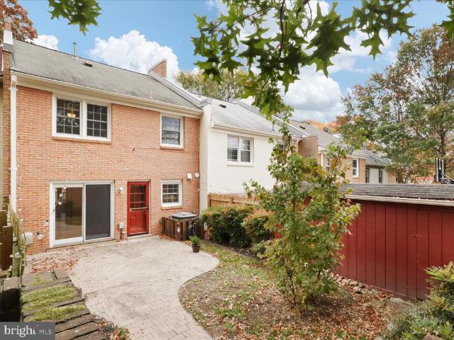 6004 Waterbury Court