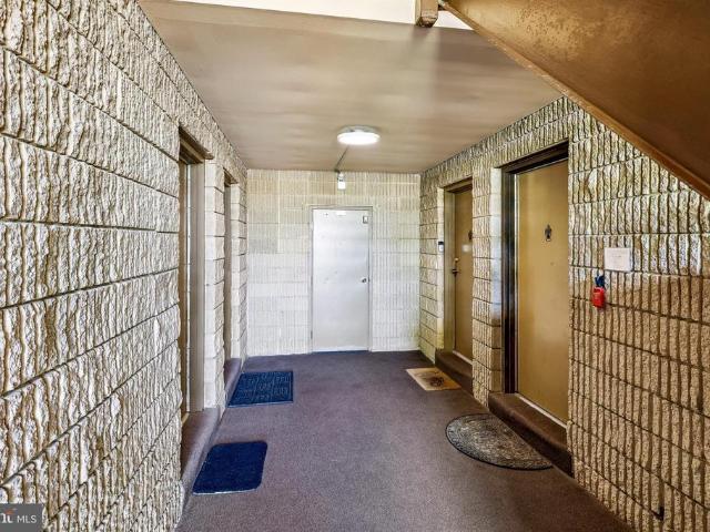 6005 Majors Lane # 1 O25