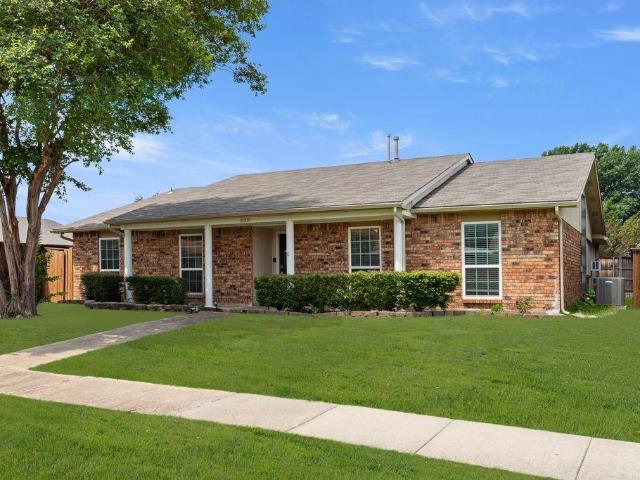 6005 Blair Oaks Drive
