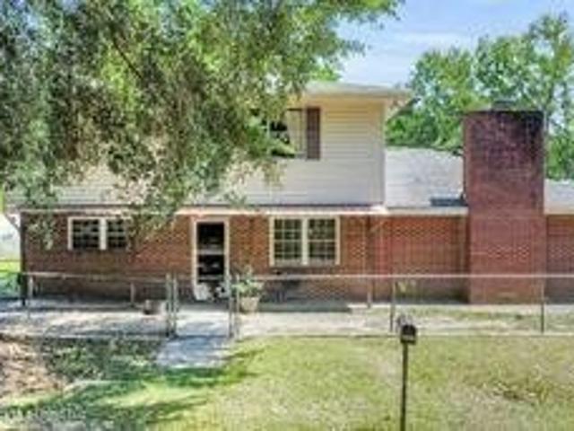 6005 Cypress Dr, Kiln, MS 39556