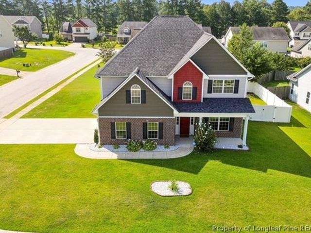 6005 Crown Ridge Ct, Fayetteville, NC 28314