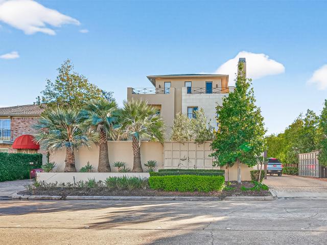 6005 Inwood Drive A