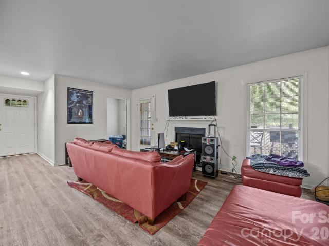 6005 Pinebark Court