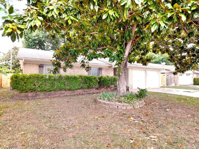 6005 Stardust Drive S