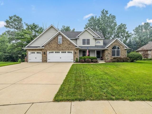 6005 Stillwater Ln, Midland, MI 48642