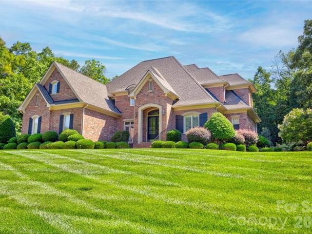 6005 Willowood Rd, Kannapolis, NC 28081