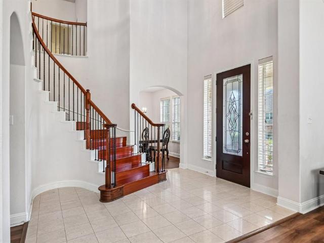 6006 Shadywood Lane