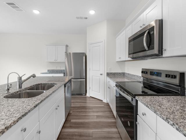 6007 Majestic Creek Trail