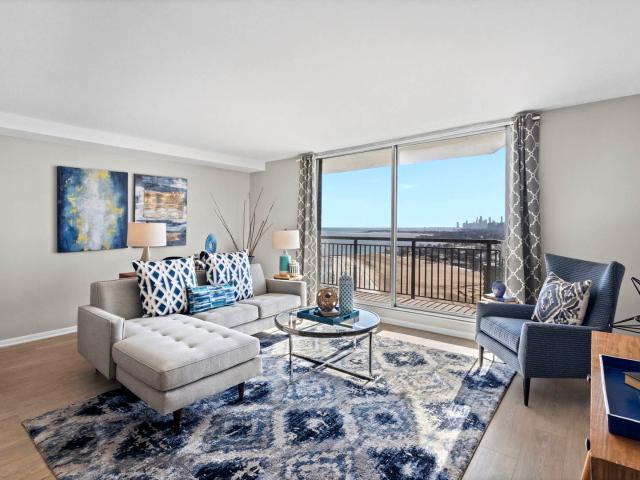6007 N Sheridan Road # 23G