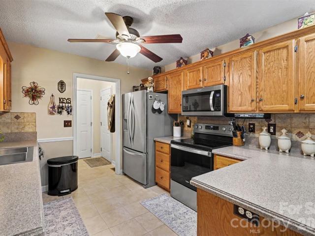 6007 Charlton Oaks Drive