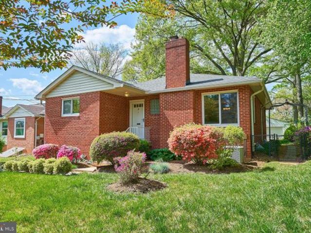 6007 Langston Blvd Arlington, VA 22205