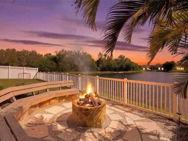 6007 43rd Ct E, Bradenton, FL 34203 | MLS #A4687 | Compass