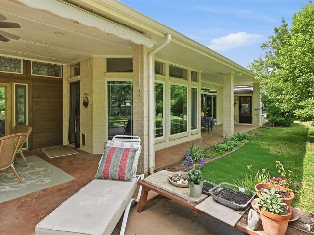 6008 Nutcracker Drive