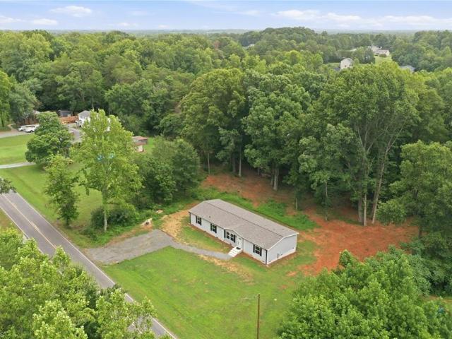 6008 Apple Wyrick Road