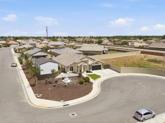 6008 Luckman Drive