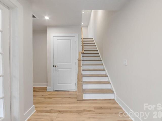 6008 Pivot Court