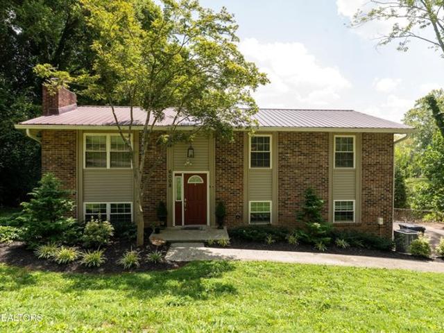 6008 Ridgewood Rd, Knoxville, TN 37918