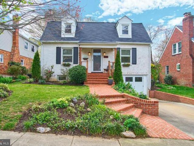 6008 20th St N, Arlington, VA 22205