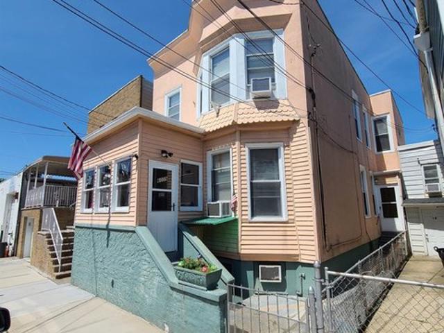 6009 Adams St, West New York, NJ 07093