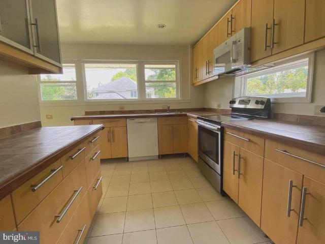 6009 Cheshire Drive