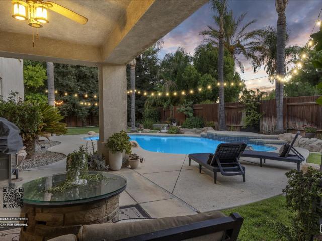 6009 Lakewood Shores Drive