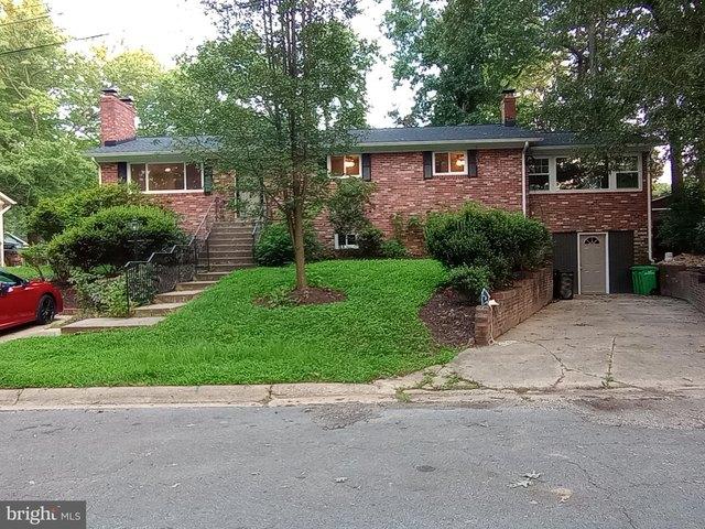 6009 Runnymeade Ave, Clinton, MD 20735