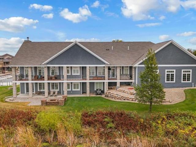 6000 Marrs Beach Ln, Madison, SD 57042