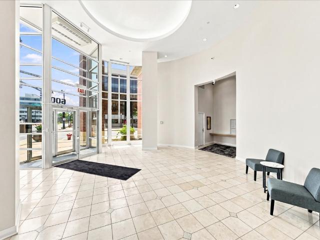 6000 N Cicero Avenue # 515