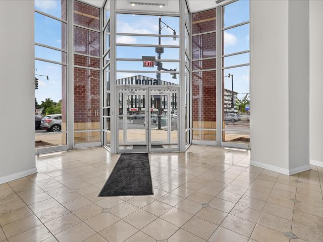 6000 N CICERO Avenue # 302