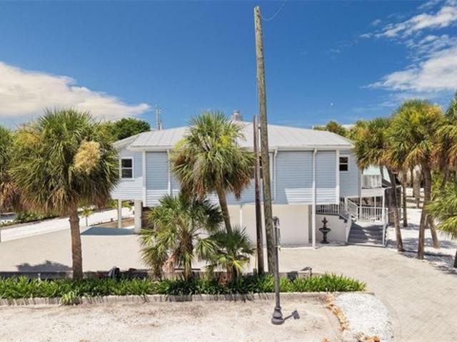 6000 N Beach Rd, Englewood, FL 34223