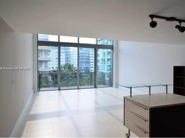 6000 Collins Ave #528 Miami Beach, FL 33140