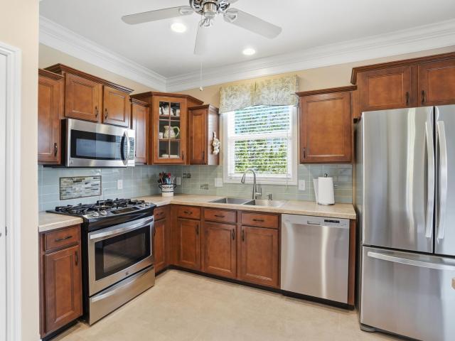 6000 Deansboro Drive