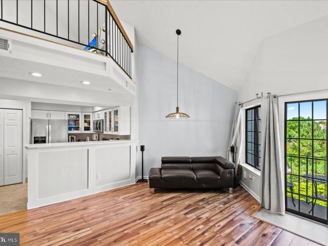 6000 F Mersey Oaks Way, Alexandria, VA 22315 | MLS #VAFX2302 | Compass