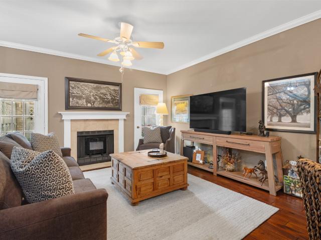 6000 Reims Road 2307