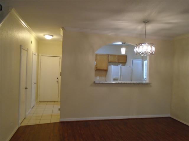 6000 Reims Road 4001