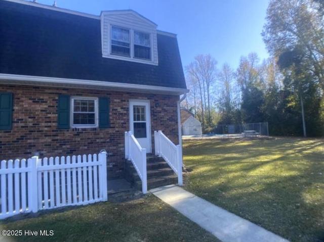 6000 River Rd Apt 20, Washington, NC 27889