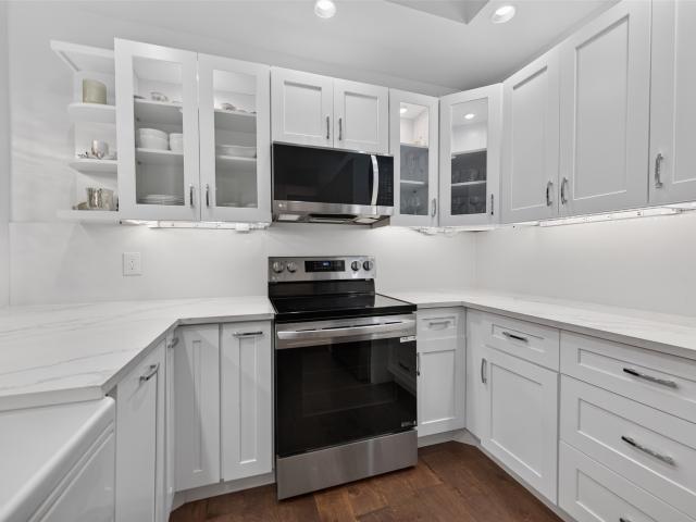 6000 Sugar Hill Drive 17