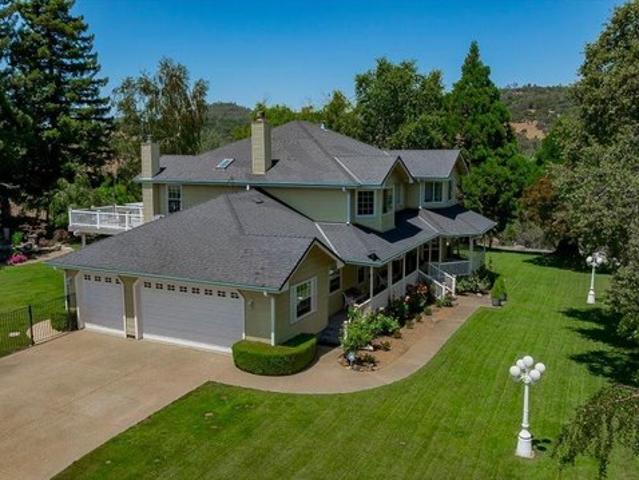 6000 Salmon Falls Rd, Pilot Hill, CA 95664