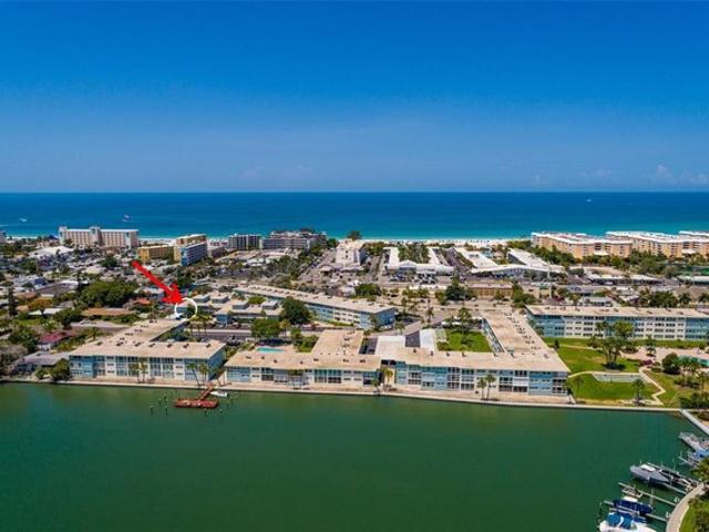 6000 2nd St E Apt 6, Saint Pete Beach, FL 33706